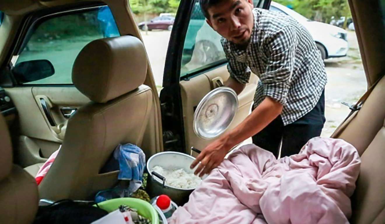 Thousands of Chinese internet users subscribe to live-streamed homeless ...
