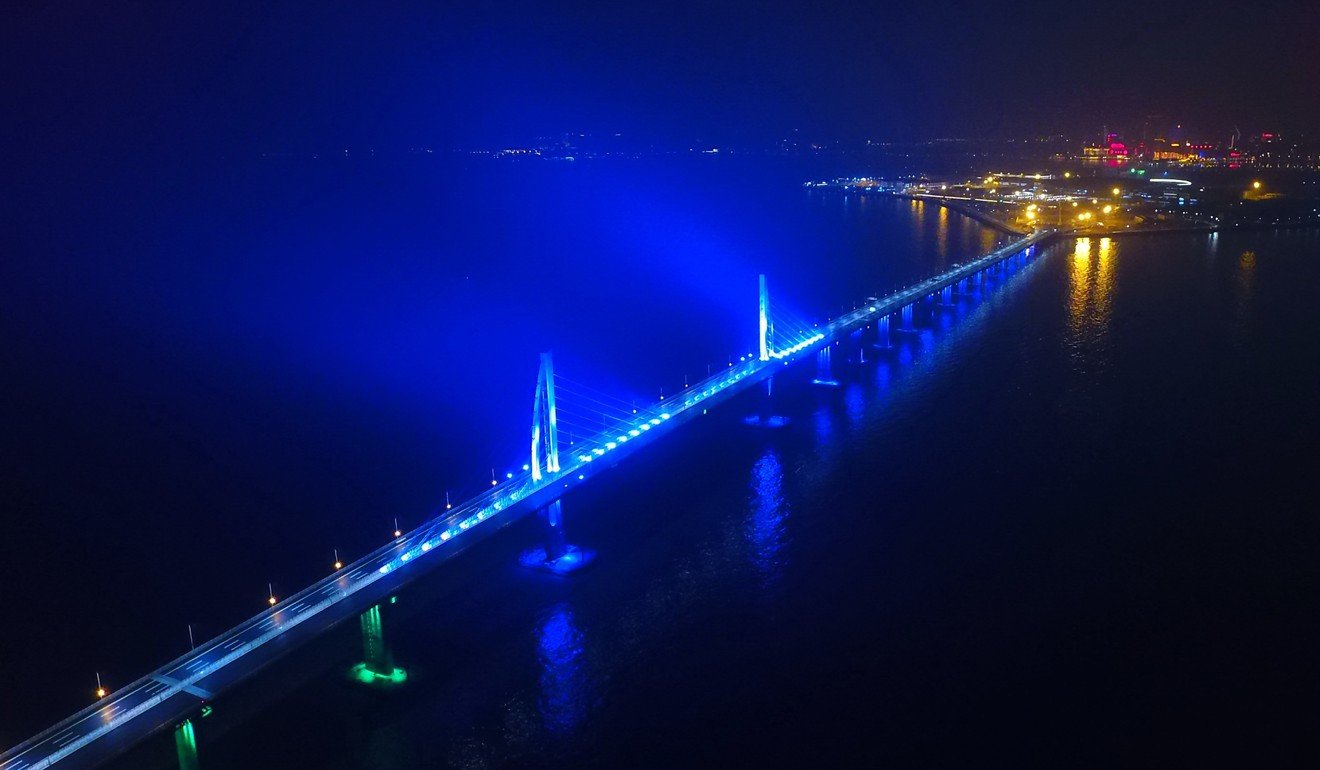 Popularity of Zhuhai bridge trips highlights gap between Hong Kong and ...