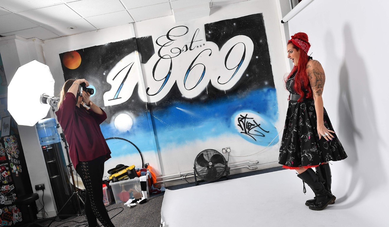 Ugly Models: no ridiculously good-looking people at this niche agency ...