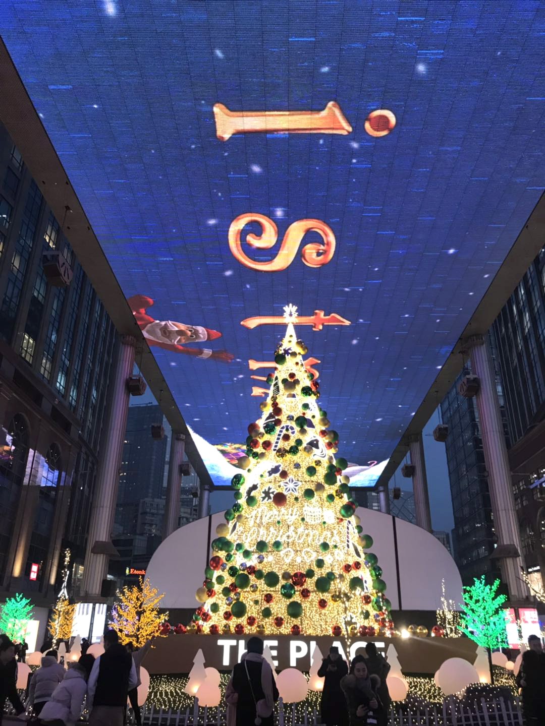 Christmas celebrations in full swing in Beijing despite China’s festive ...