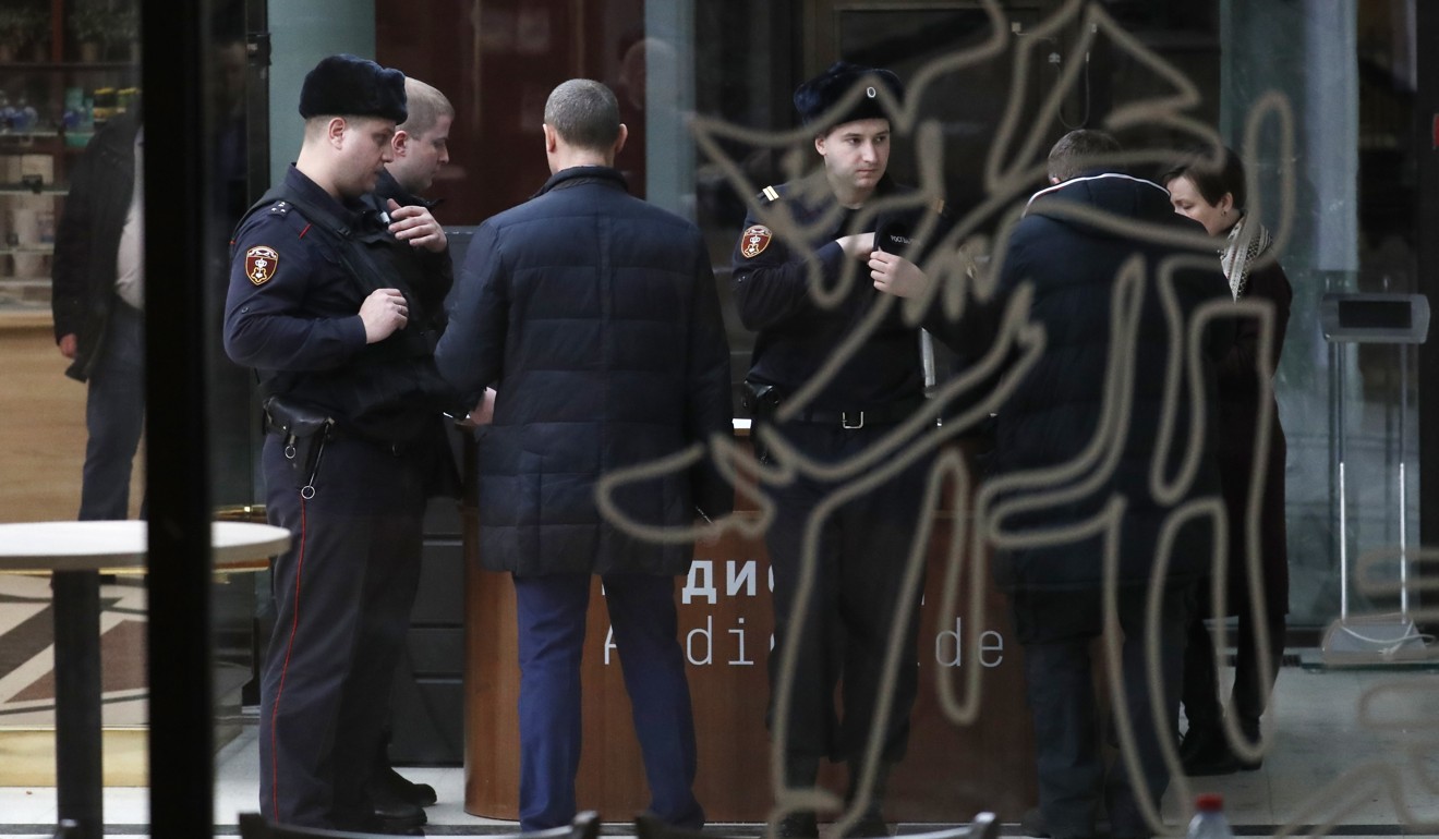 Russia arrests suspect over brazen art theft from Moscow gallery ...