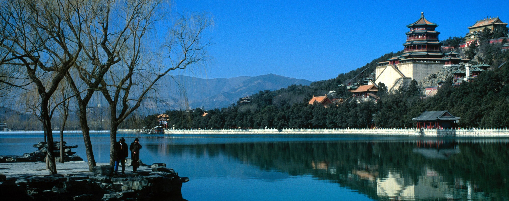 How tourism changed China: Lonely Planet’s first guide to country ...