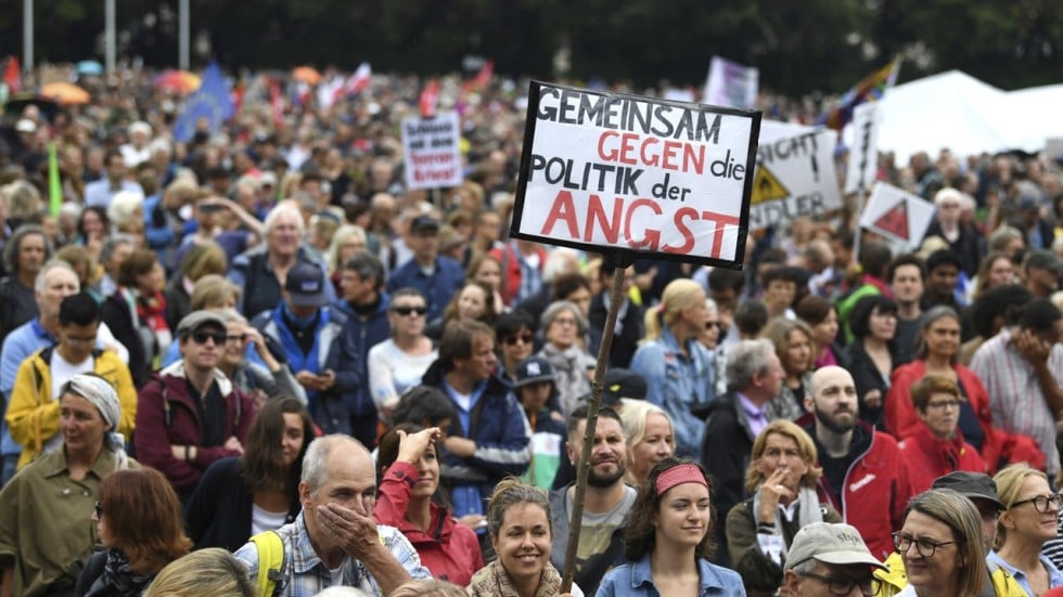 Nearly 15,000 rally in Munich to protest against ‘politics of fear ...
