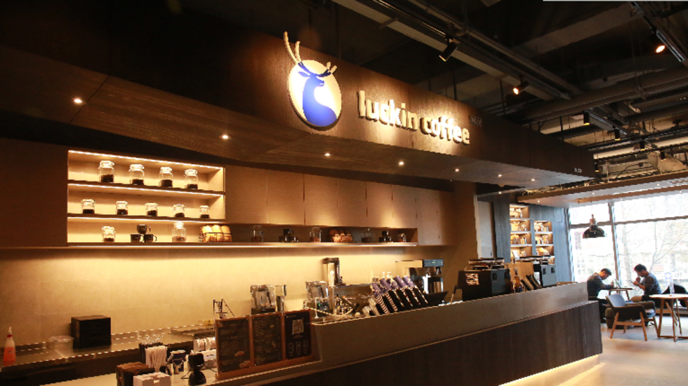 Coffee upstart Luckin looks to take on Starbucks in China with ‘new ...